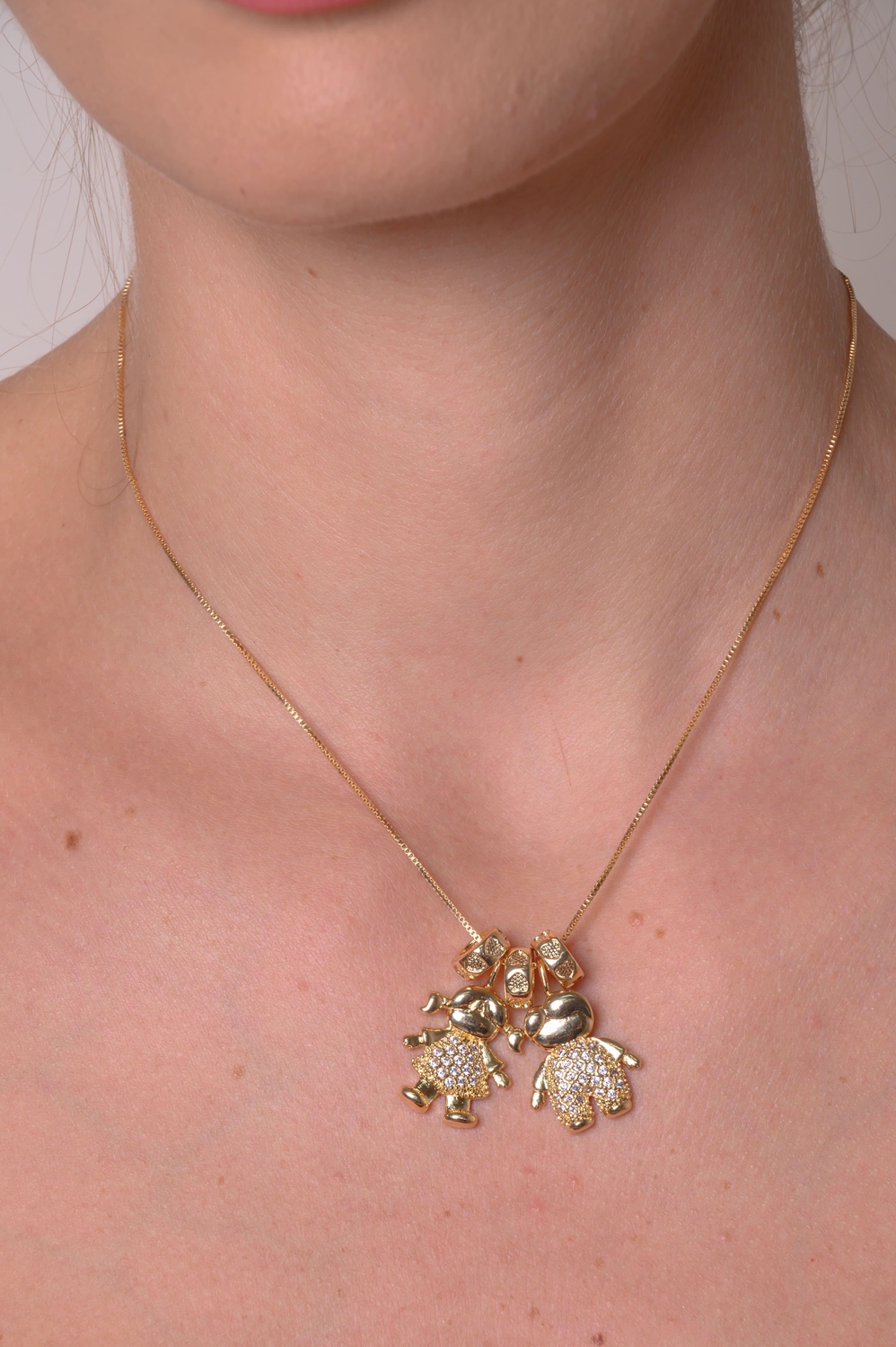 Colar Filhos Virginia com Banho em Ouro 18k